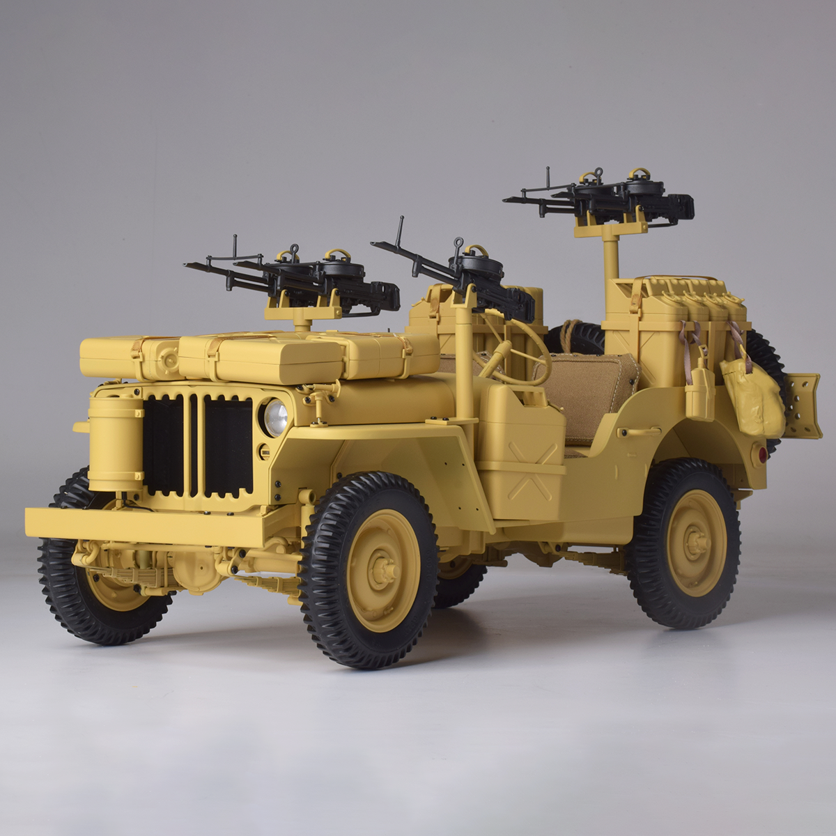 SAS Jeep scale model kit, Agora Models